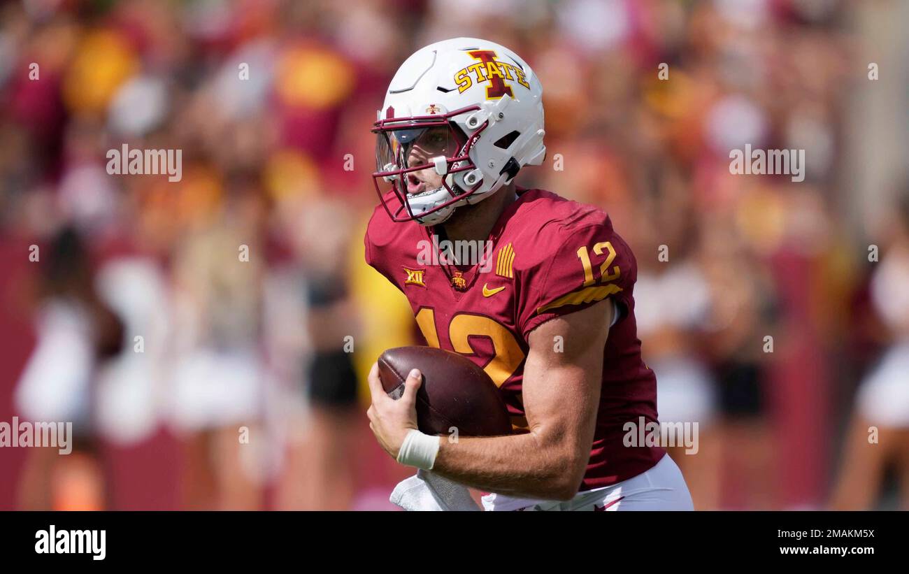 Iowa State quarterback Hunter Dekkers (12) runs the ball during an NCAA ...