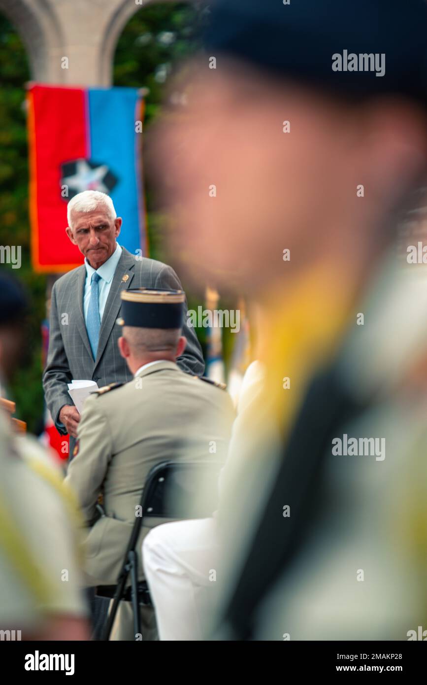 U.S. Army Retired Lt. Gen. Mark Hertling addresses the audience at a ...