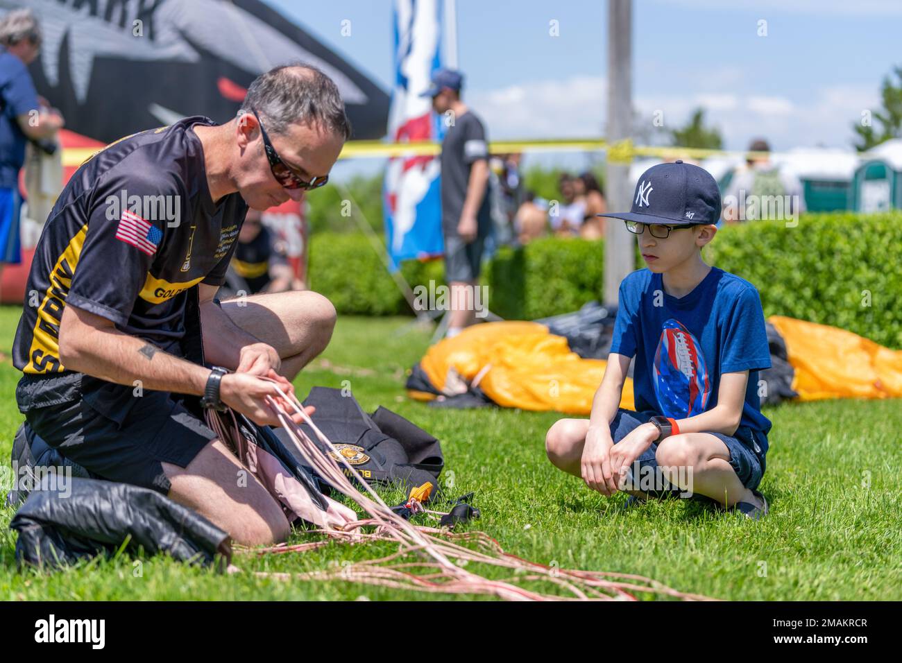 Sgt. 1st Class Justin Blewitt member of the to U.S. army parachute team ...