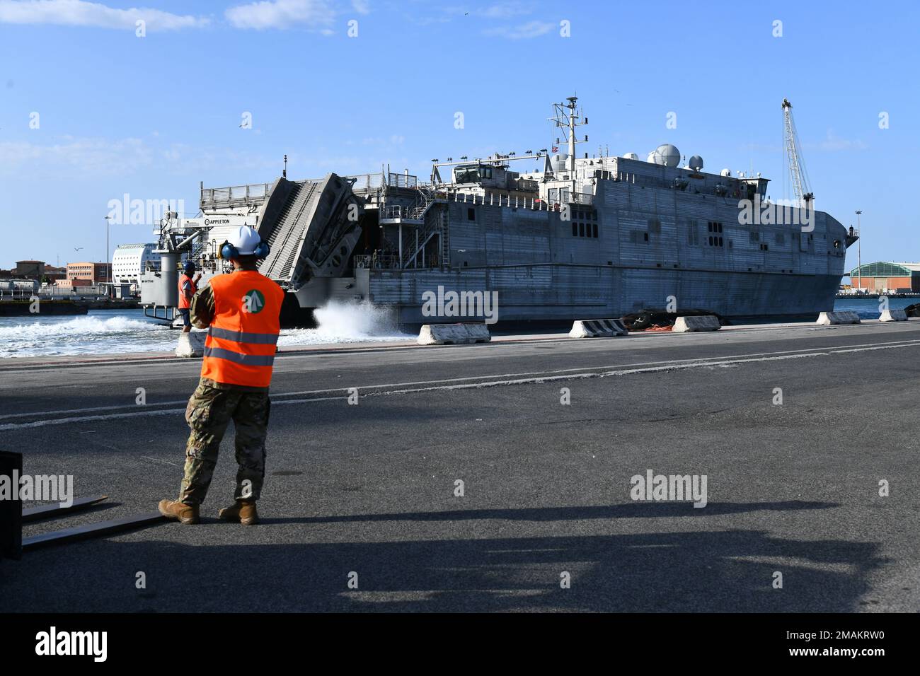 The Military Sealift Command Vessel, USNS Yuma enters Livorno port ...