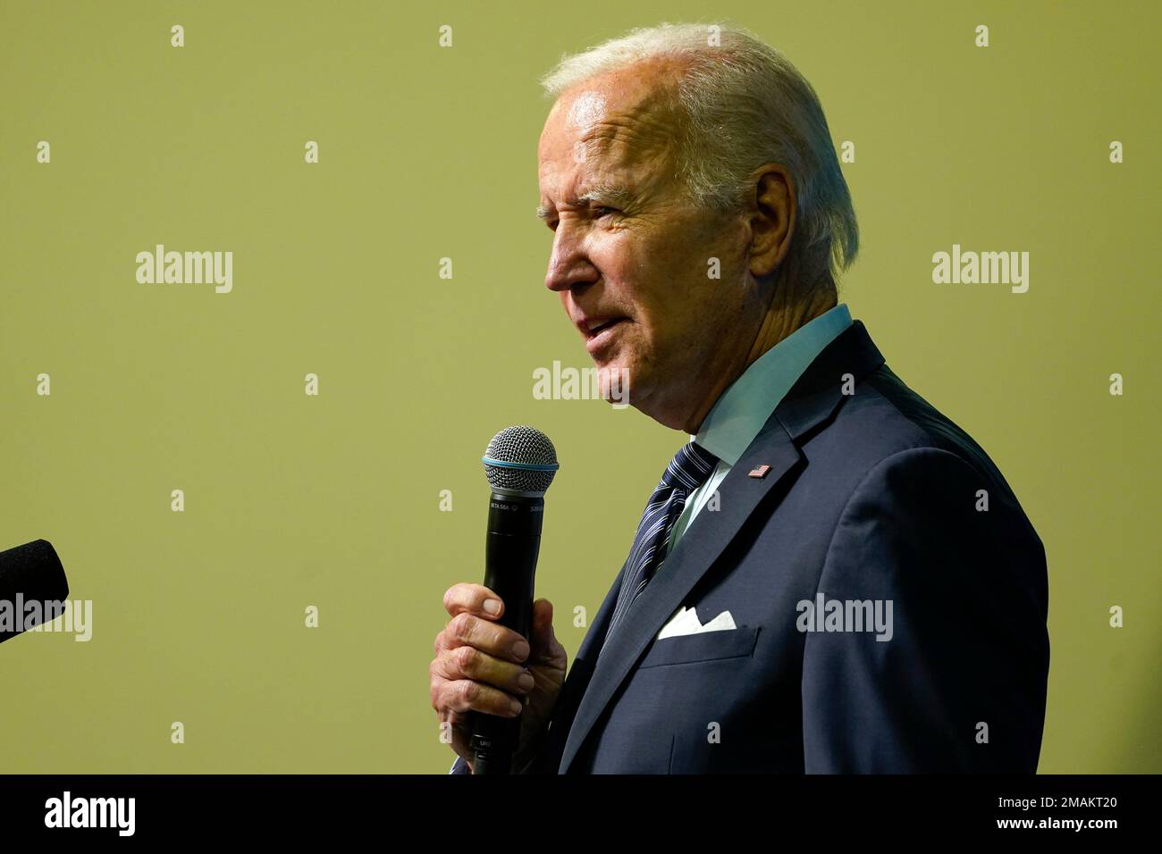 President Joe Biden speaks about Queen Elizabeth II, Britain's longest ...