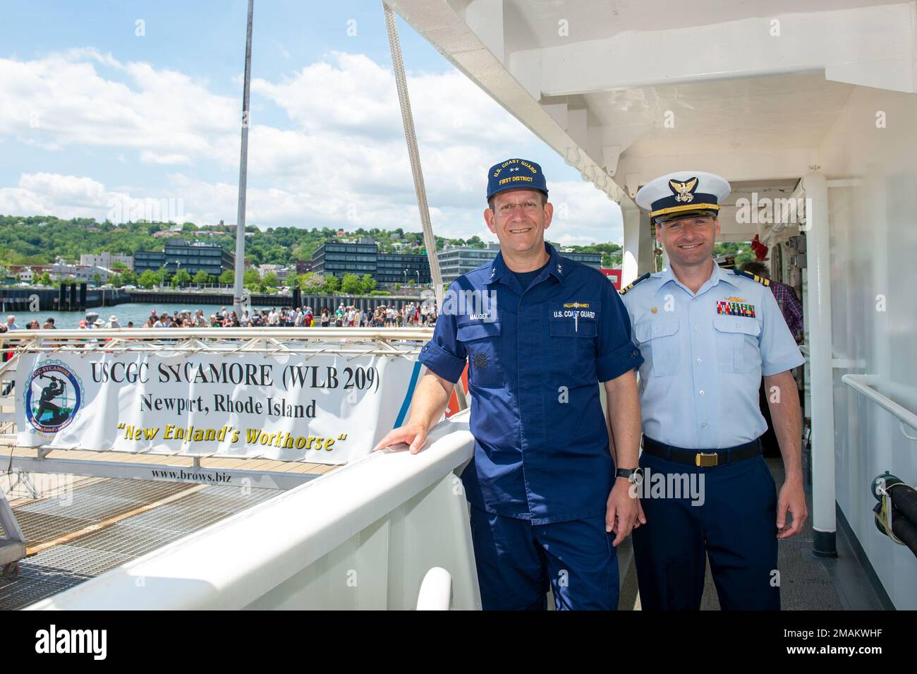 Staten island homeport hi-res stock photography and images - Alamy
