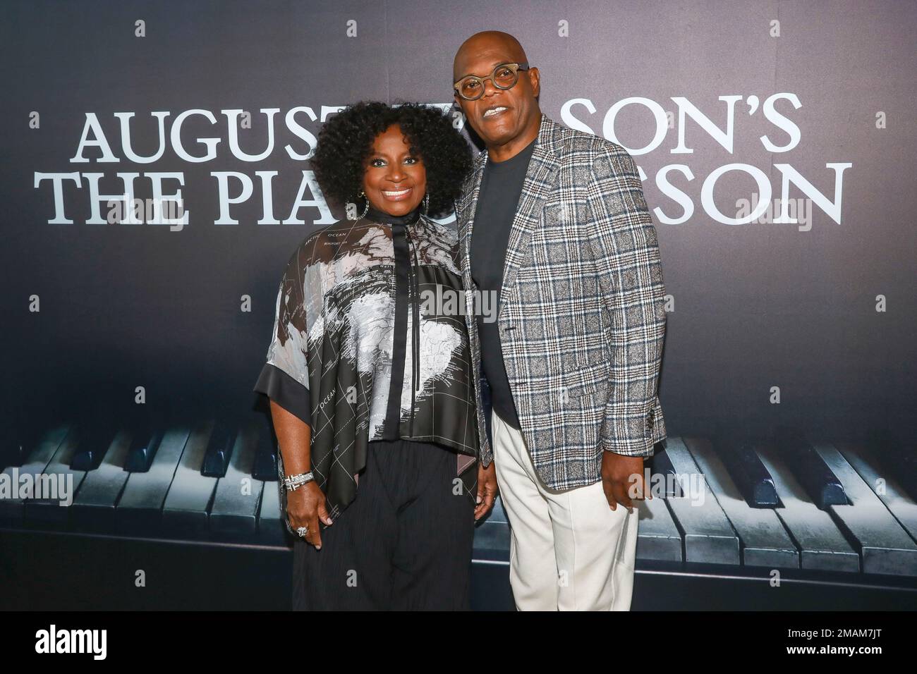 Director LaTanya Richardson Jackson, left, and her husband, actor ...