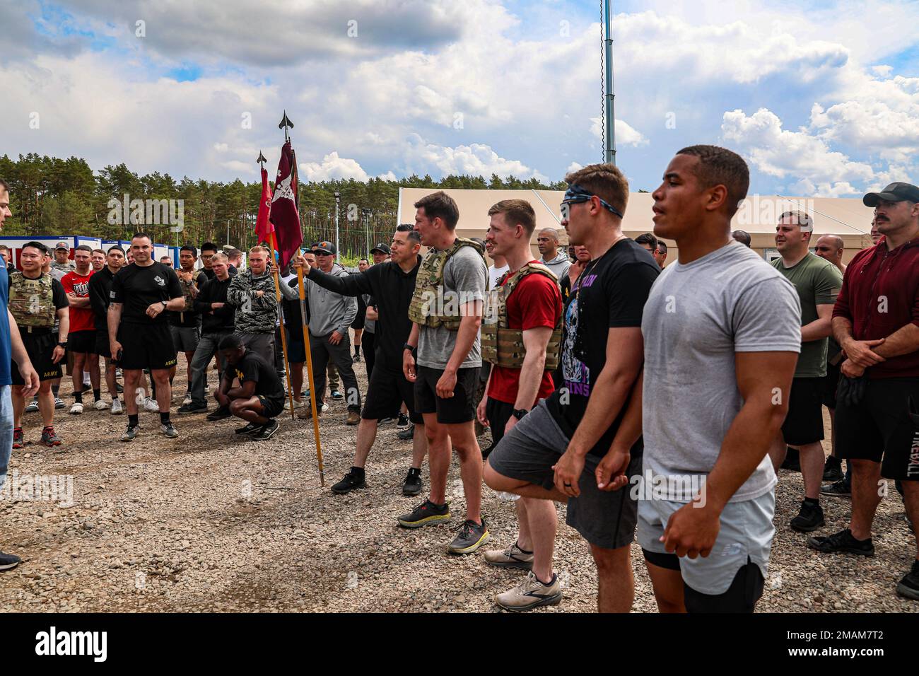 U.S. Soldiers with 64th Brigade Support Battalion, 3rd Armored Brigade ...