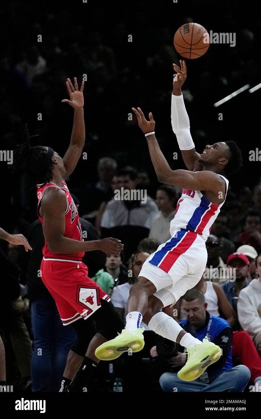 Detroit Pistons Hamidou Diallo, right, shoots during the NBA basketball ...