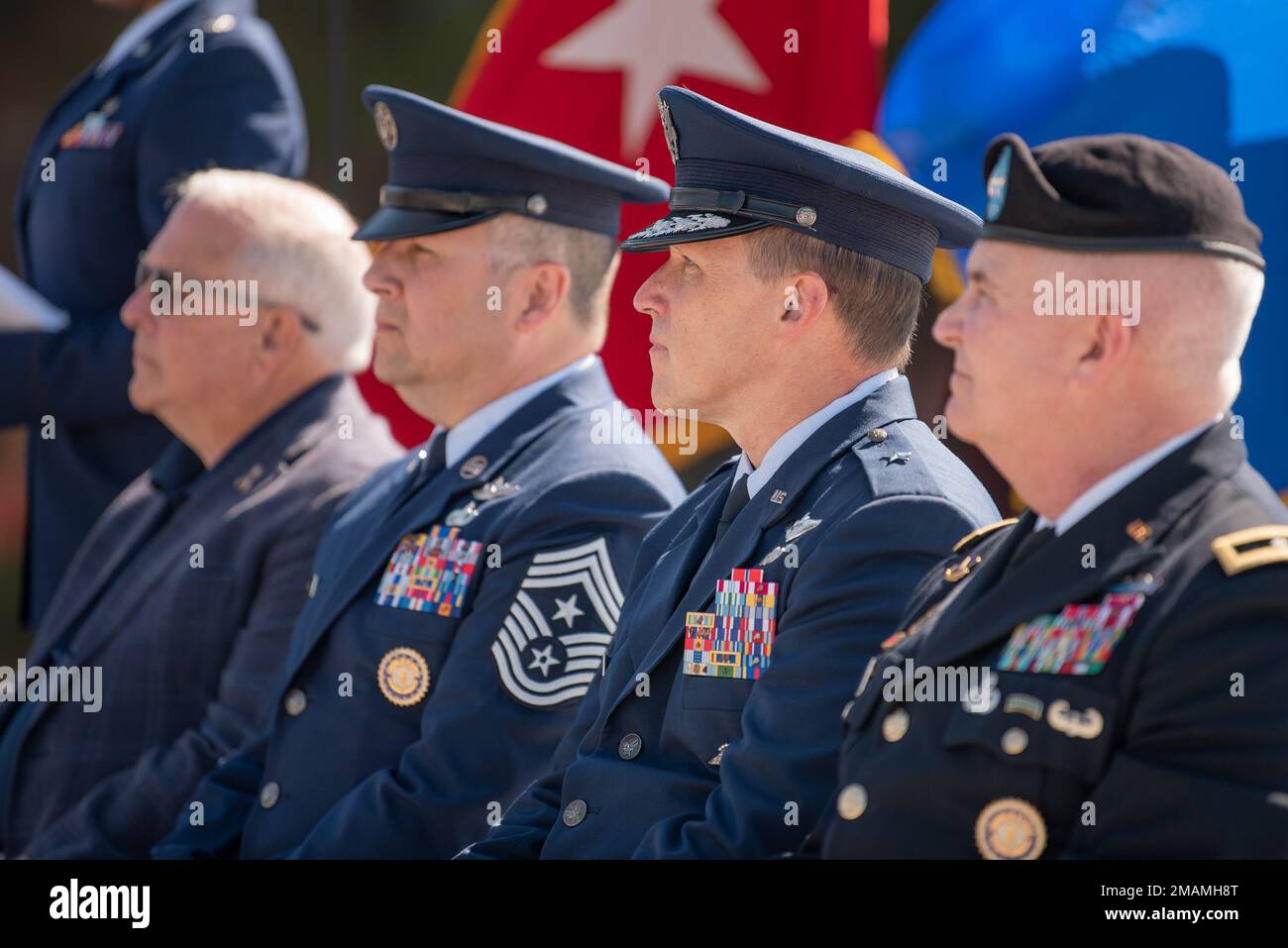 Leaders of Kentucky National Guard participate in a memorial service ...