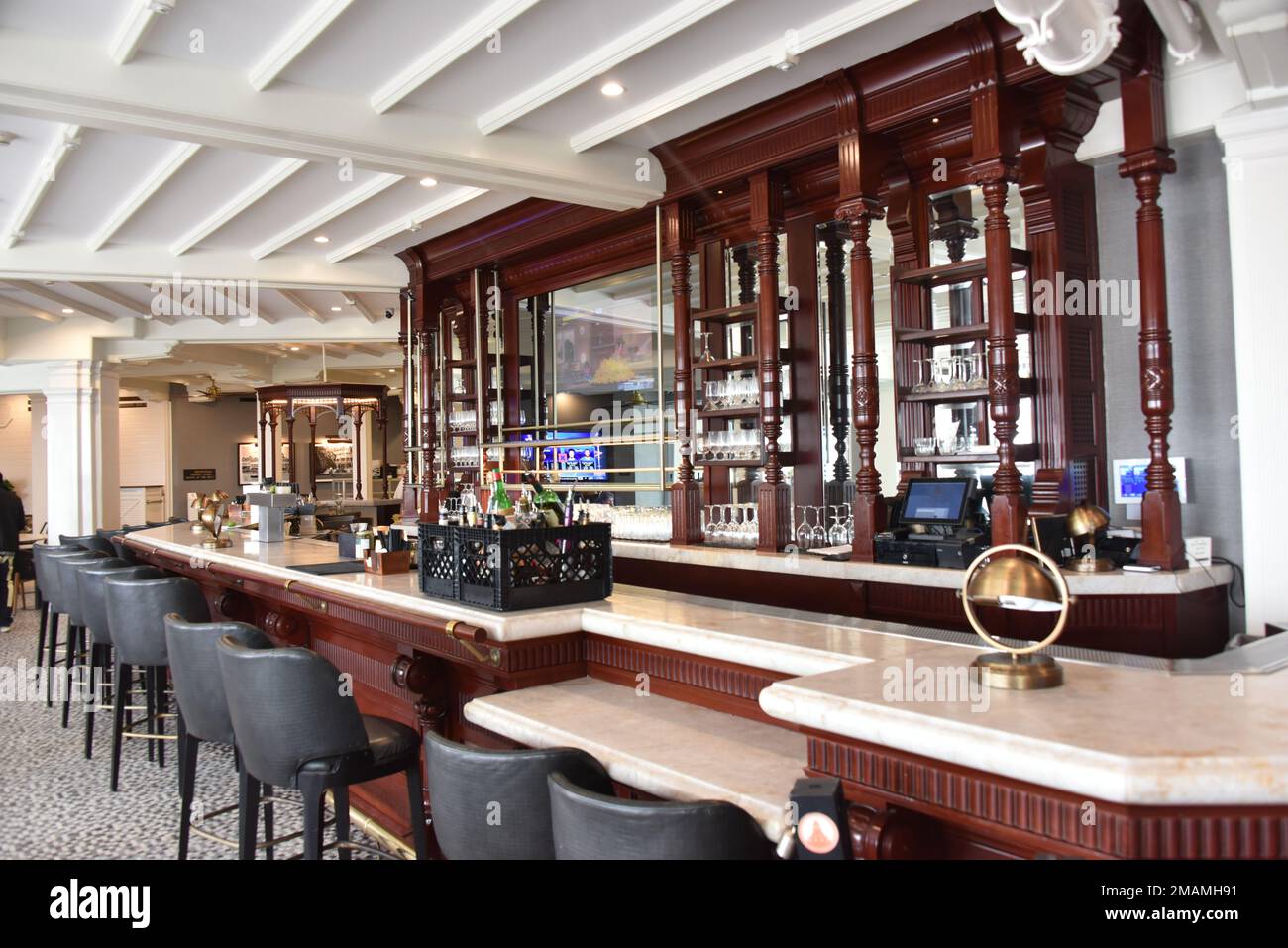 Babcock and story bar hi-res stock photography and images - Alamy