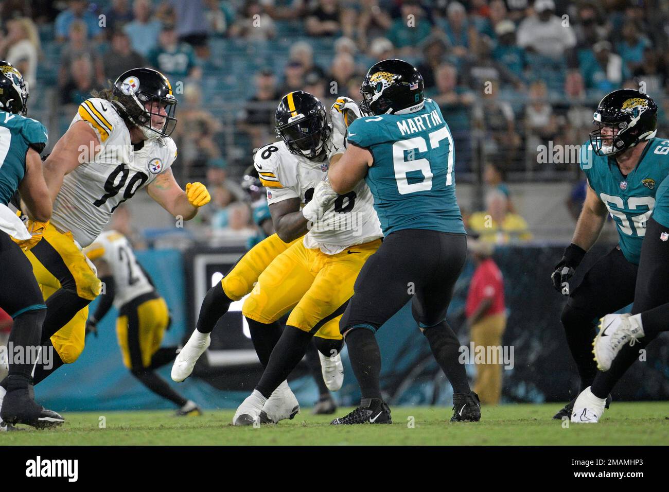 Pittsburgh Steelers defensive end DeMarvin Leal (98) works against ...