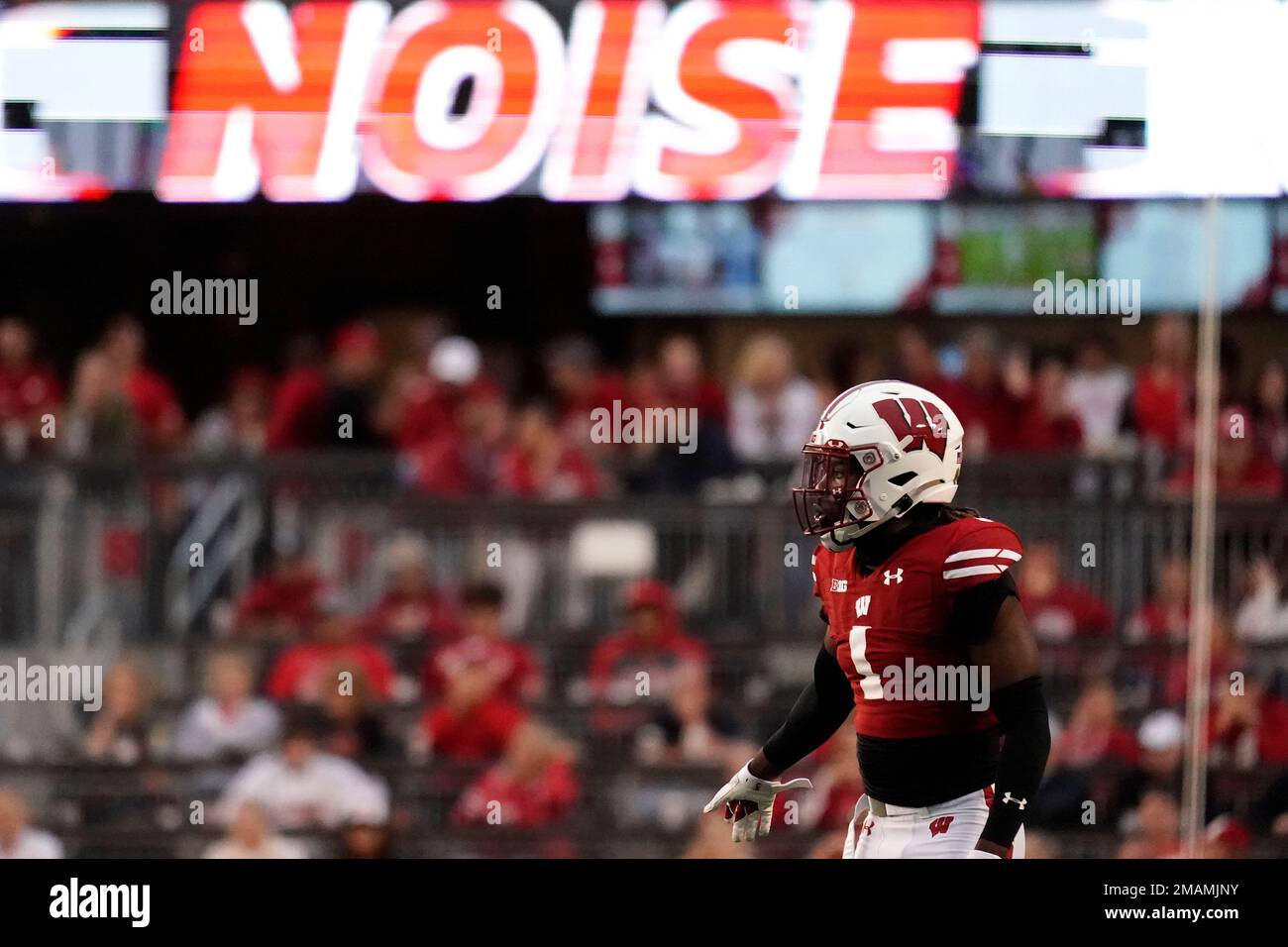 Wisconsin's Jay Shaw (1) lines up during the first half of an NCAA ...