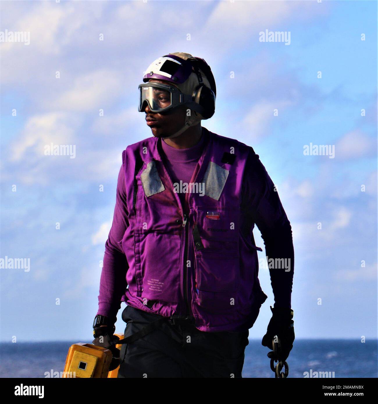 220530-N-EU544-9152 SOUTH CHINA SEA (May 30, 2022) Engineman 2nd Class ...