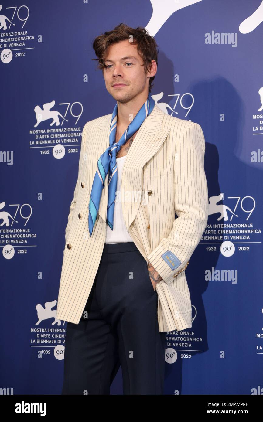 T Harry Styles 2022