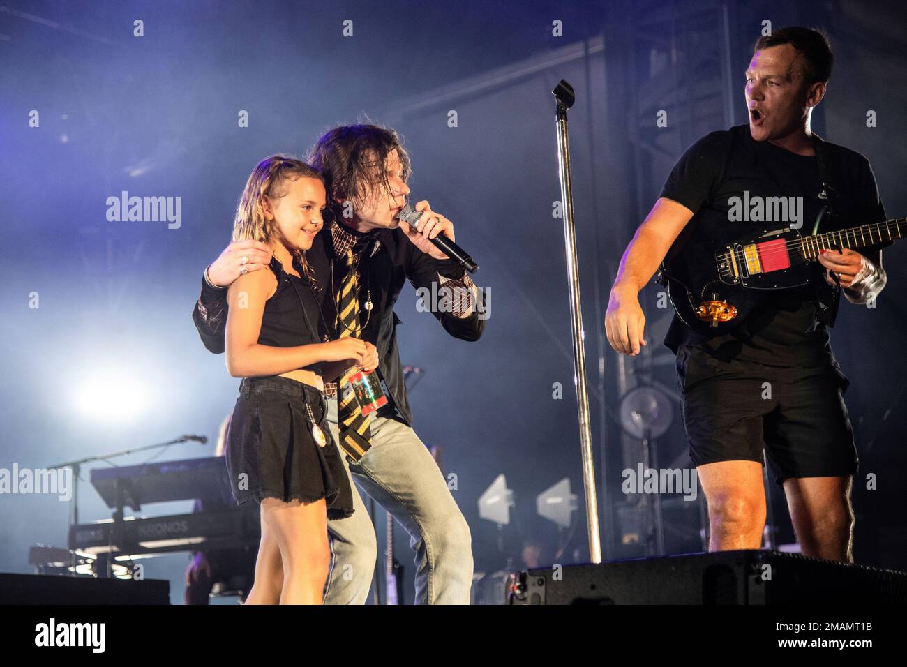 Matt Shultz, center, of Cage The Elephant sings Happy Birthday to his ...