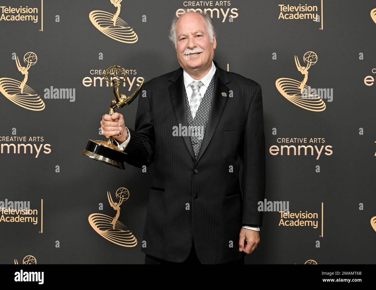 Gary Baum poses with the Emmy for outstanding cinematography for a ...