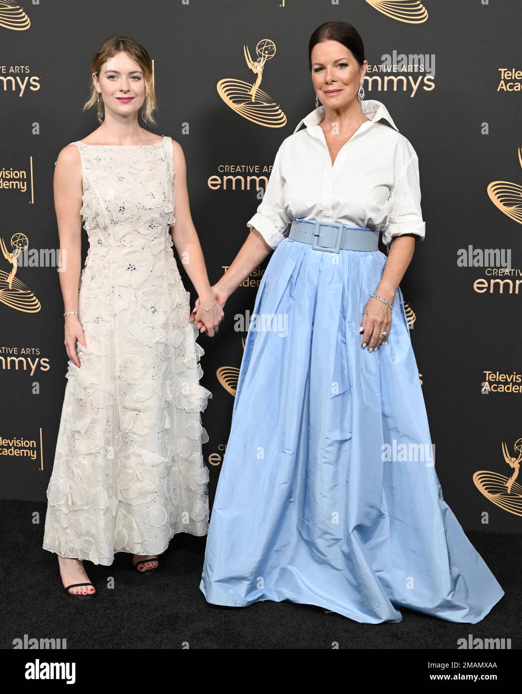 Julitta Dee Harden Scheel, left, and Marcia Gay Harden pose in the ...