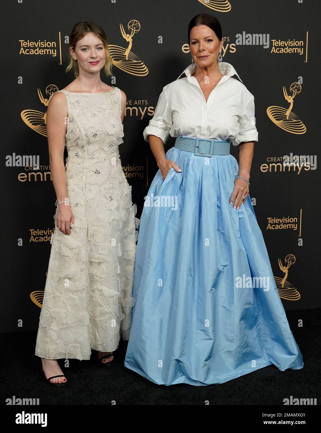 Julitta Dee Harden Scheel, left, and Marcia Gay Harden pose in the ...