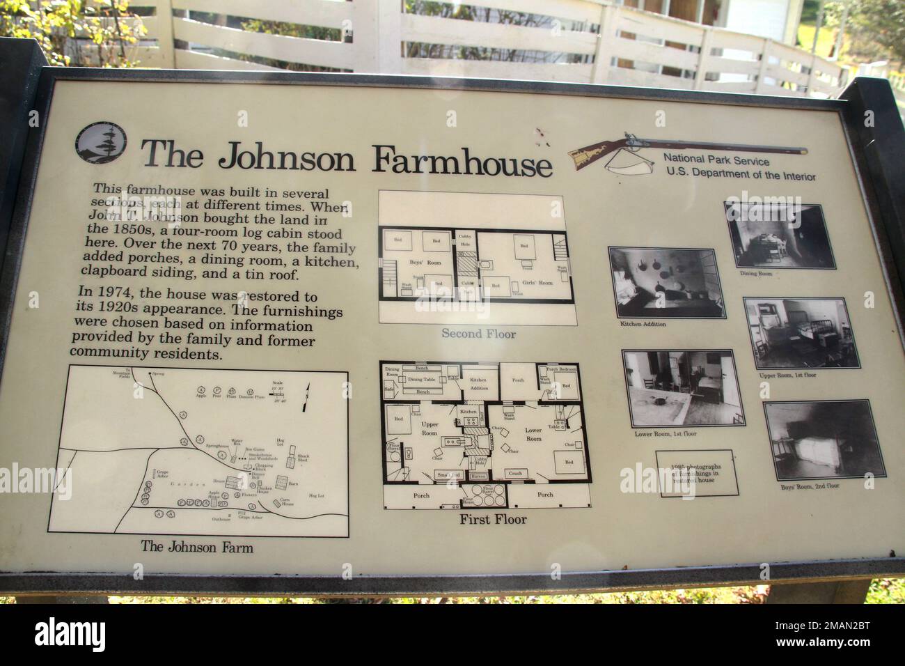The historical Johnson Farm in Virginia's Blue Ridge Parkway, USA ...