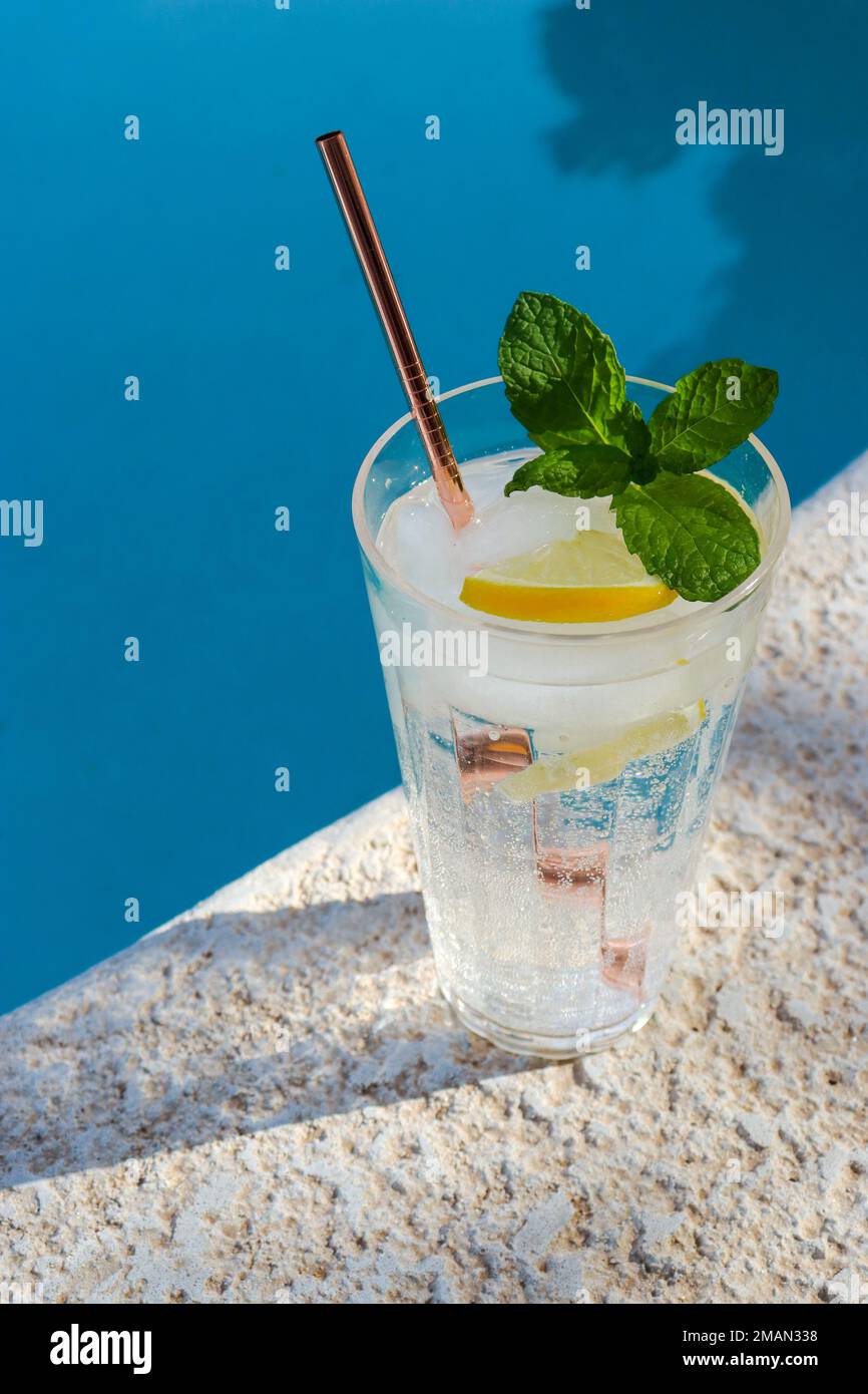 Glass pool water hi-res stock photography and images - Alamy