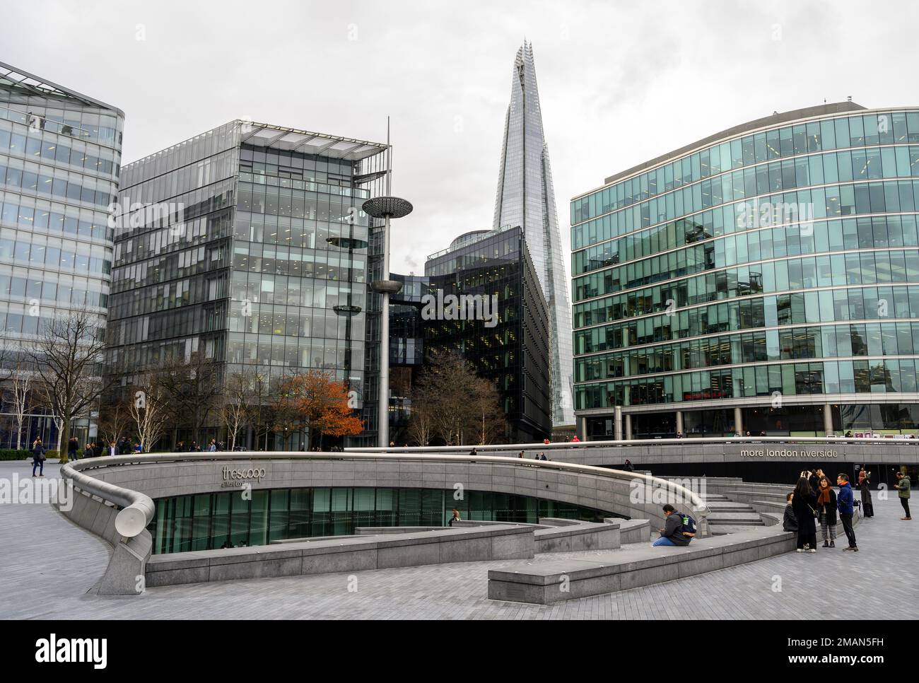 More London district, London / UK: View of the Shard building, other ...