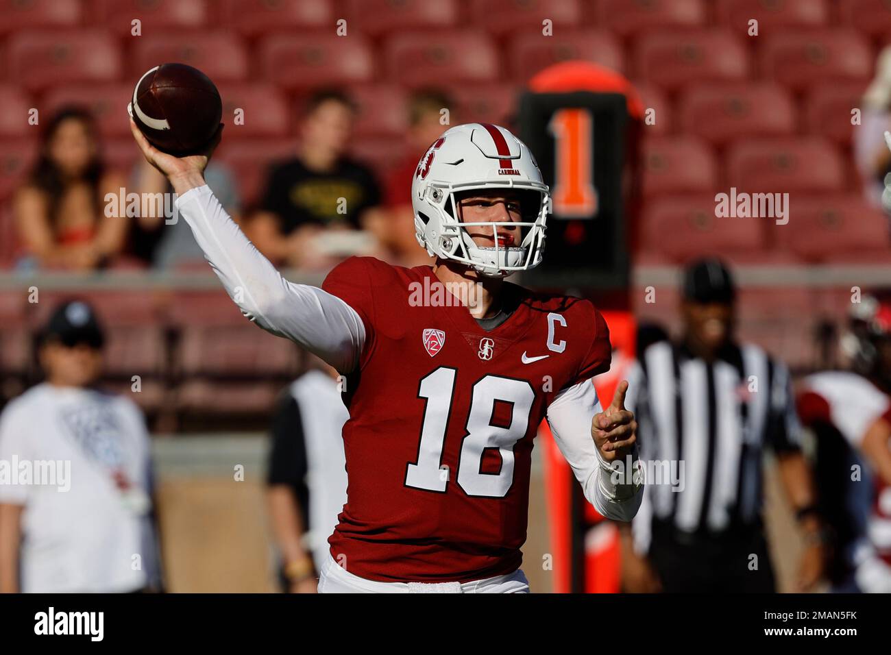 Stanford quarterback Tanner McKee (18) throws a pass in the first ...