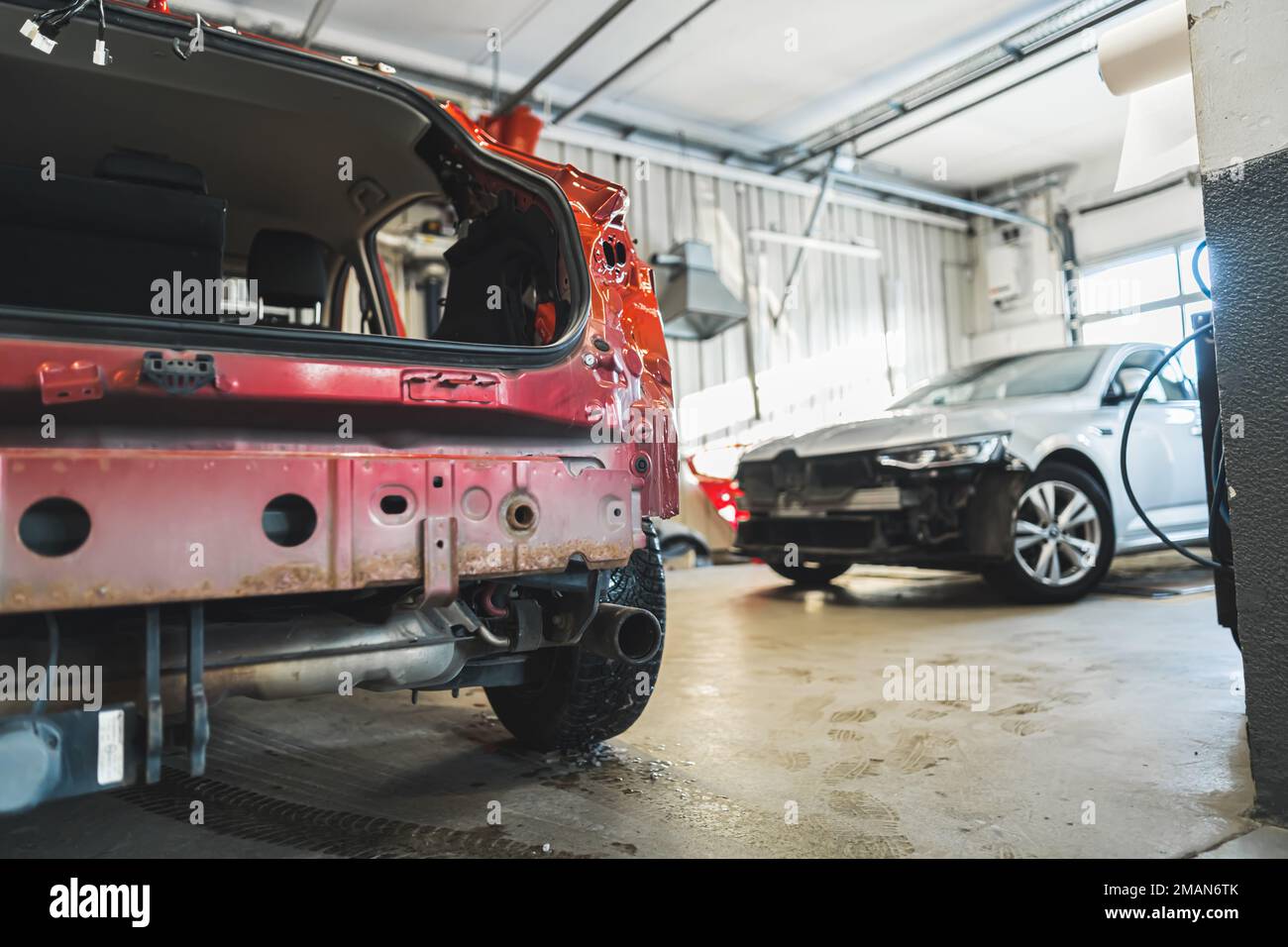 Mechanic cars equipment station hi-res stock photography and images - Alamy