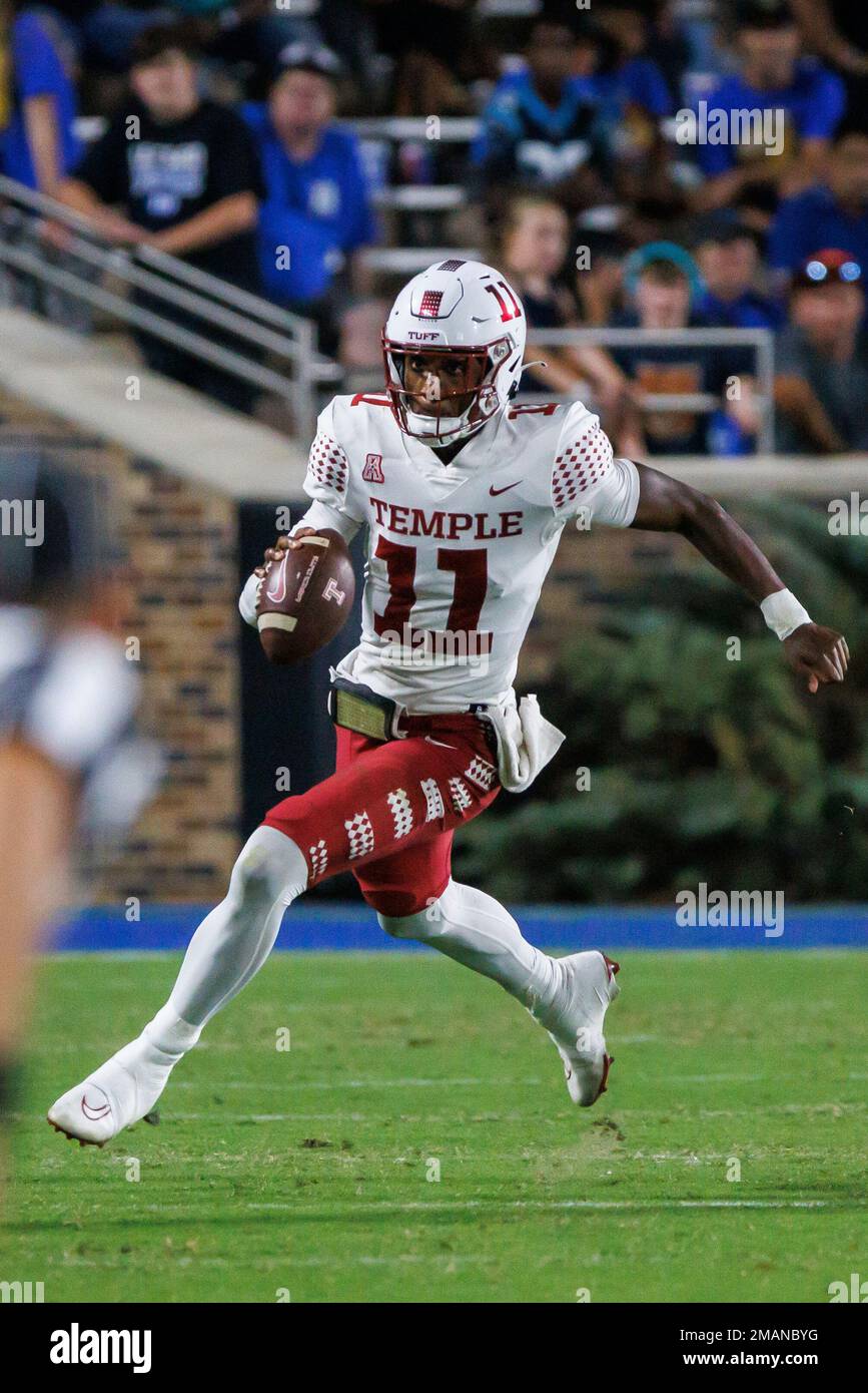 Temple's D'Wan Mathis (11) carries the ball during the first half of an ...