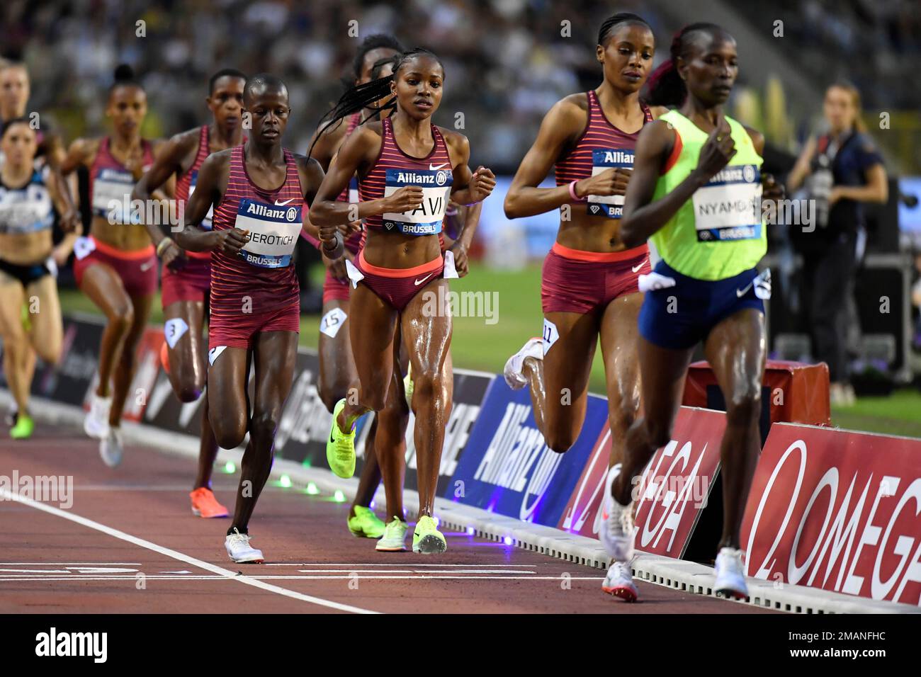 Bahrain's Winfred Mutile Yavi, center, competes during the women's ...