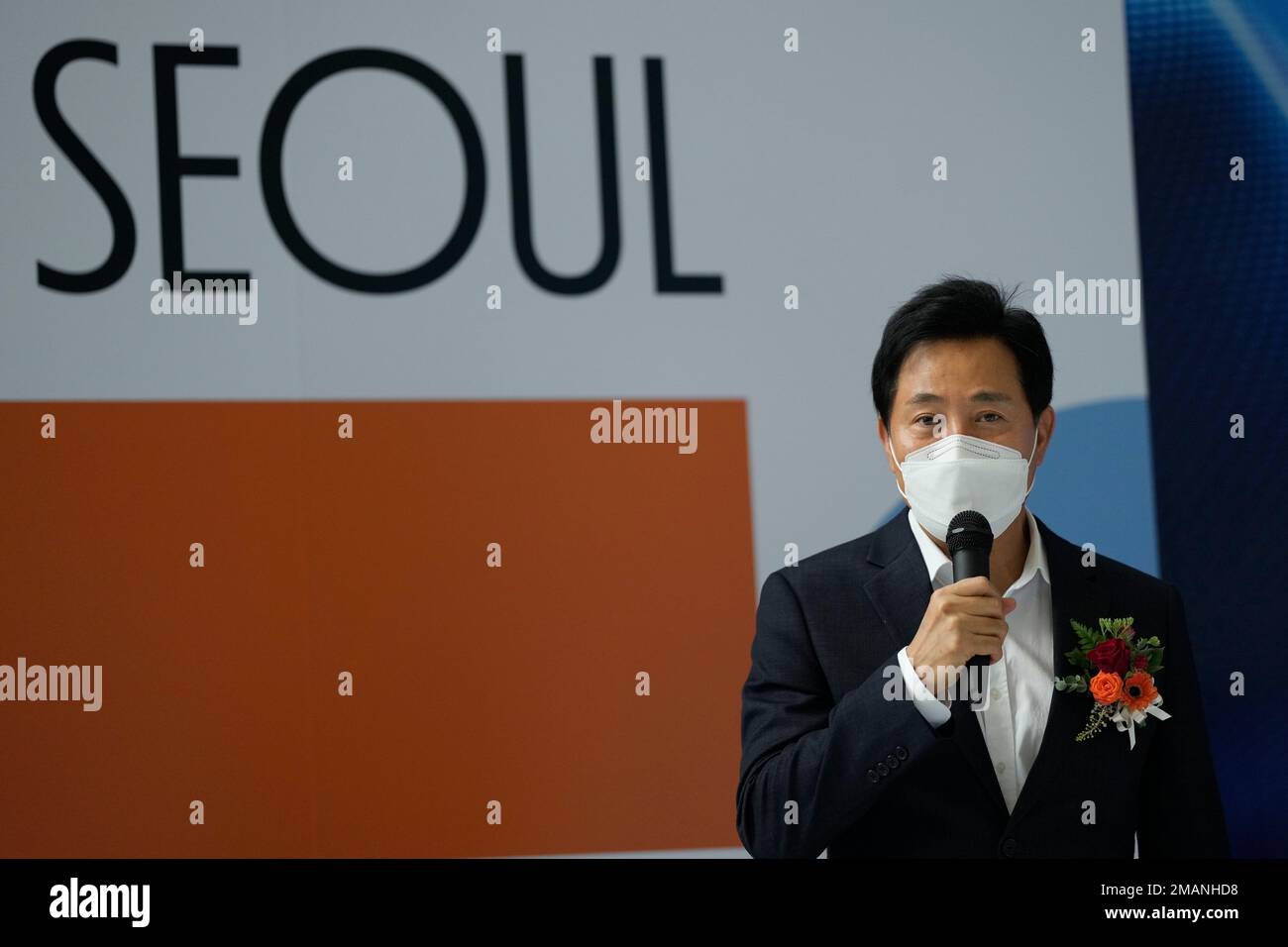 Seoul Mayor Oh Se-hoon speaks at the Frieze Seoul and KIAF Seoul, South Korea's first ...