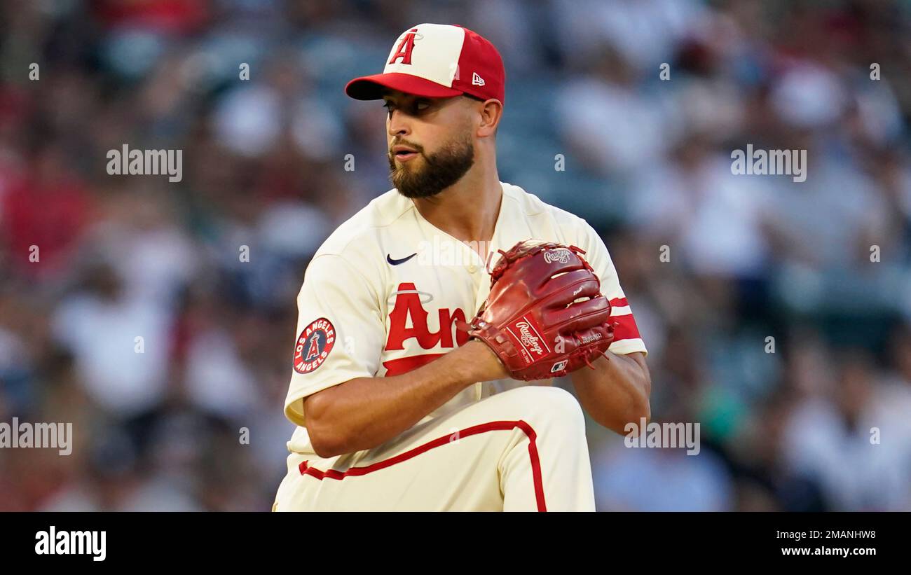 Los Angeles Angels starting pitcher Patrick Sandoval (43) throws during ...