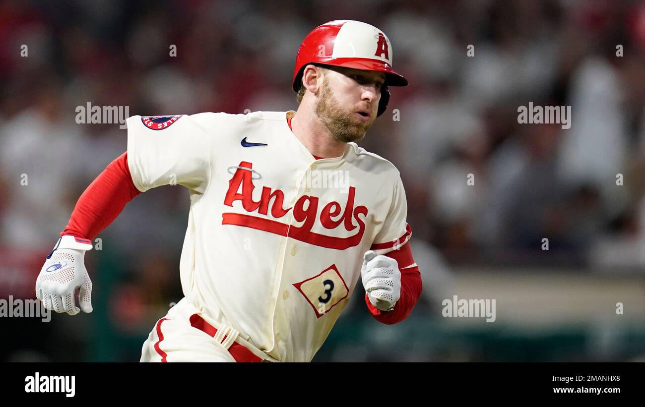 Los Angeles Angels' Taylor Ward (3) runs to first during a baseball ...