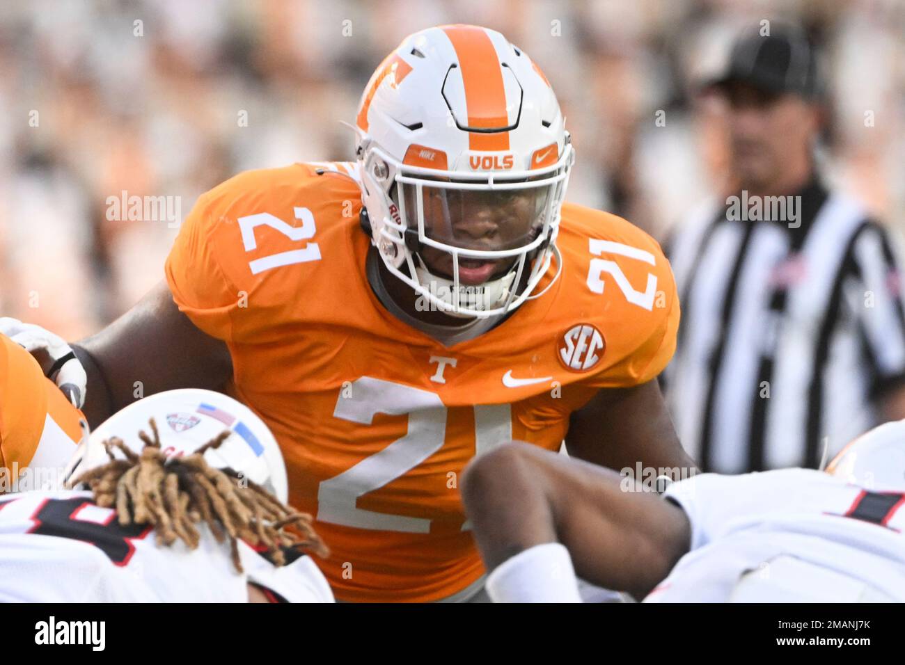 Tennessee defensive lineman Omari Thomas (21) line ups during an NCAA ...