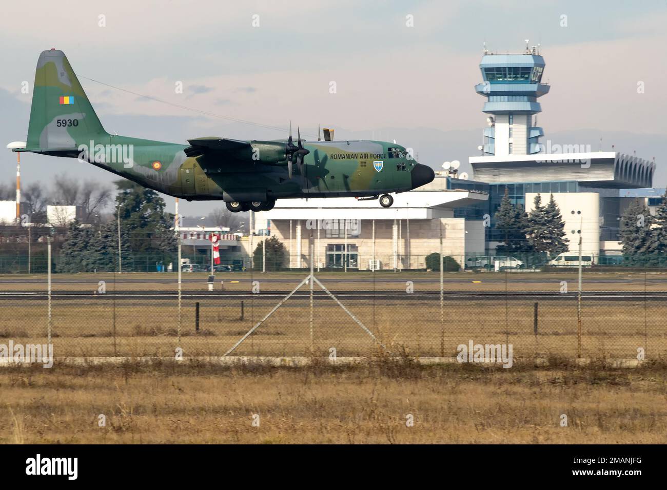 Lockheed c 130b hercules l 282 hi-res stock photography and images - Alamy