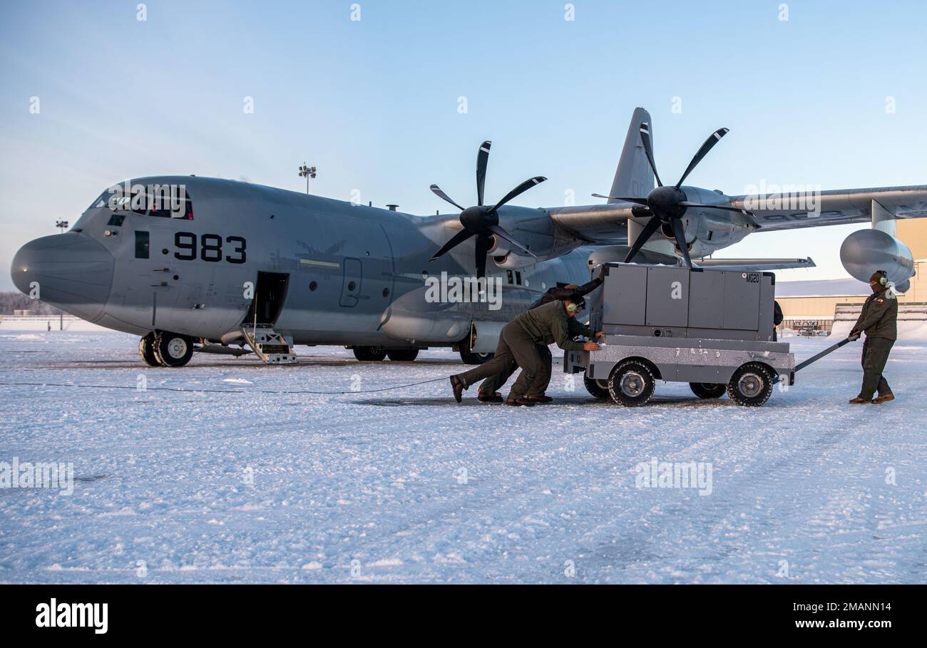 U.S. Marines with Marine Aerial Refueler Transport Squadron (VMGR) 152 ...