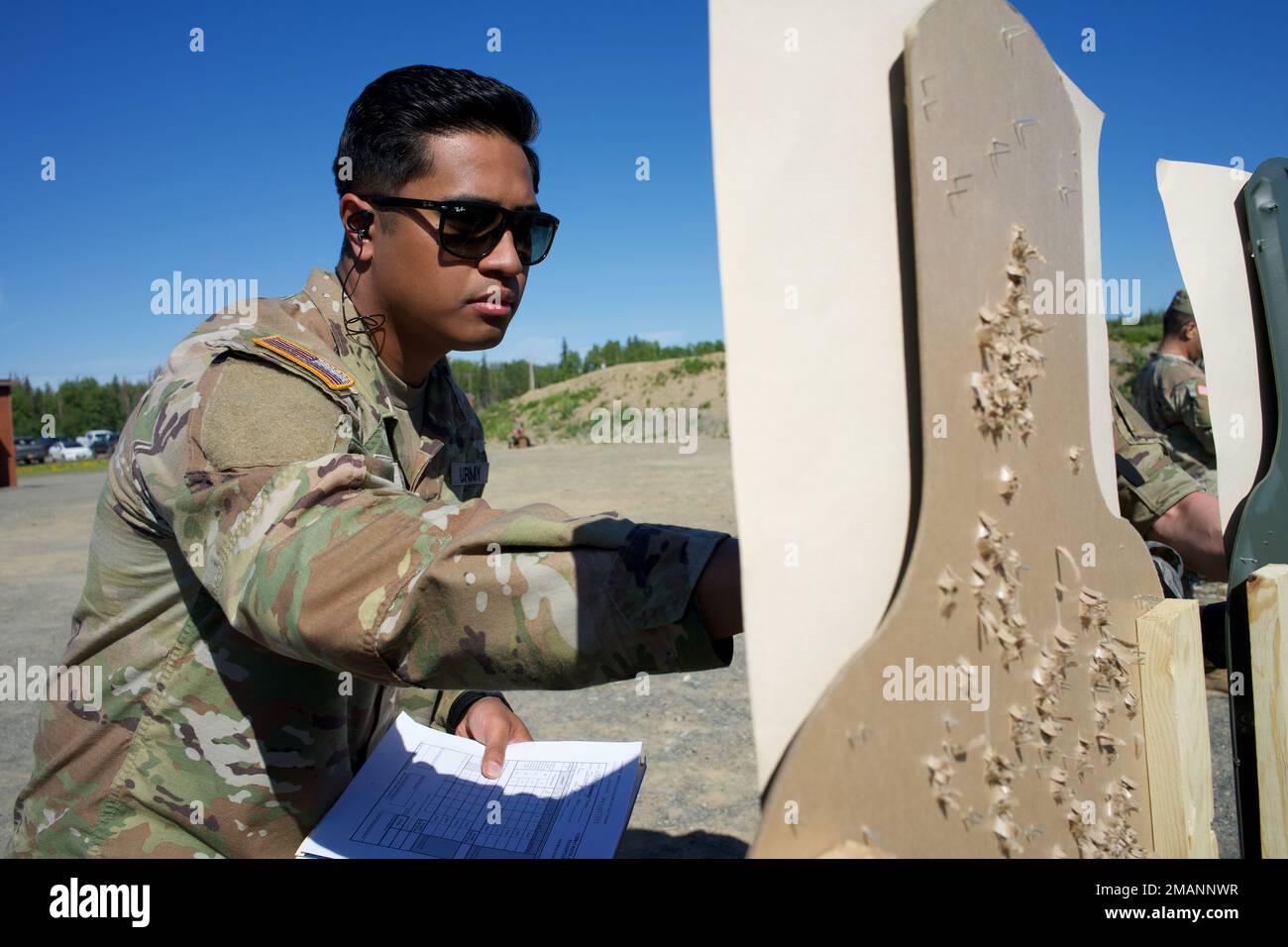 Alaska air national guard recruiter hi-res stock photography and images ...