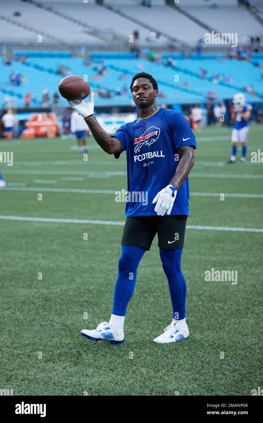 Buffalo Bills wide receiver Stefon Diggs (14) warms up prior to an NFL ...