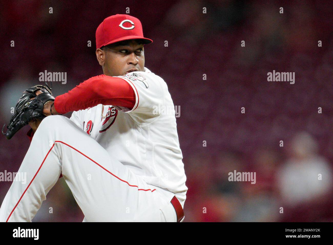 Cincinnati Reds relief pitcher Alexis Diaz (43) plays in a baseball ...