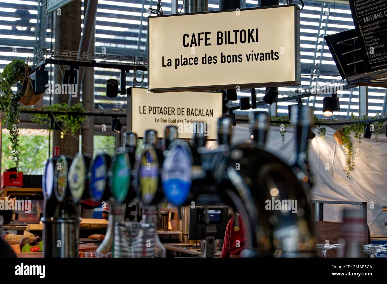 Halles de bacalan hi-res stock photography and images - Alamy