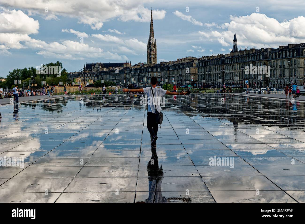 Miroir d’eau, one of the world’s largest reflecting pool located in ...