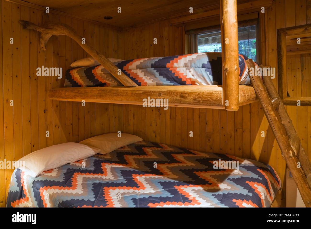 Two empty beds hi-res stock photography and images - Alamy