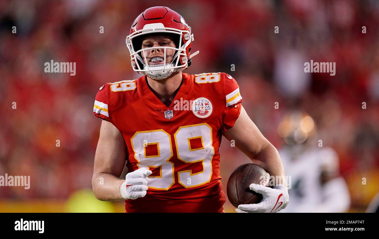 Kansas City Chiefs' Matt Bushman runs for a touchdown during second ...