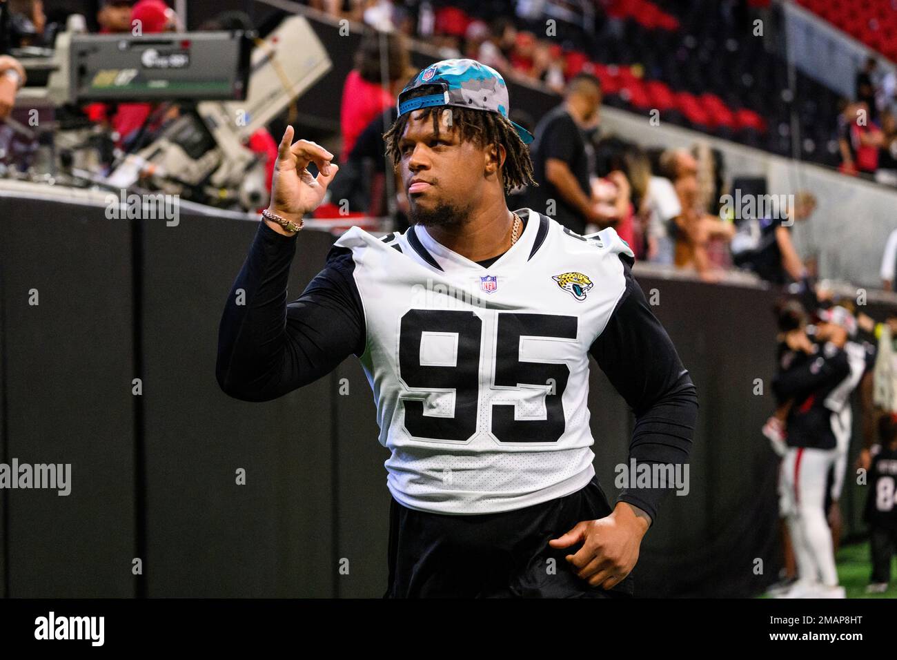Jacksonville Jaguars defensive end Roy Robertson-Harris (95) waves to ...