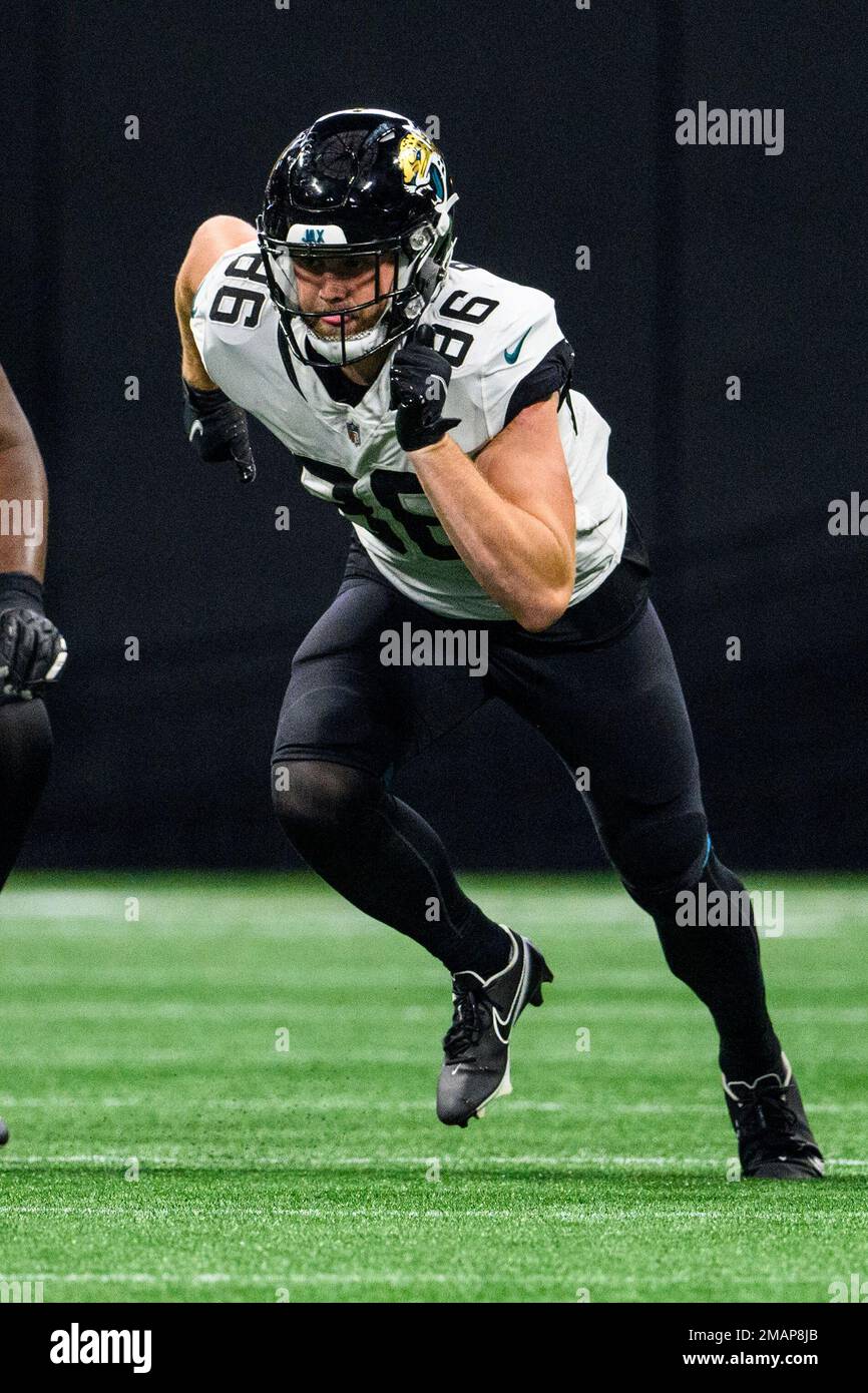 Jacksonville Jaguars tight end Gerrit Prince (86) works during the ...