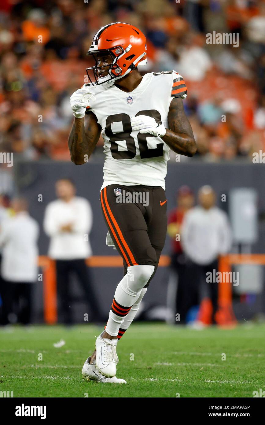 Cleveland Browns wide receiver Mike Harley Jr. (82) lines up for a play ...
