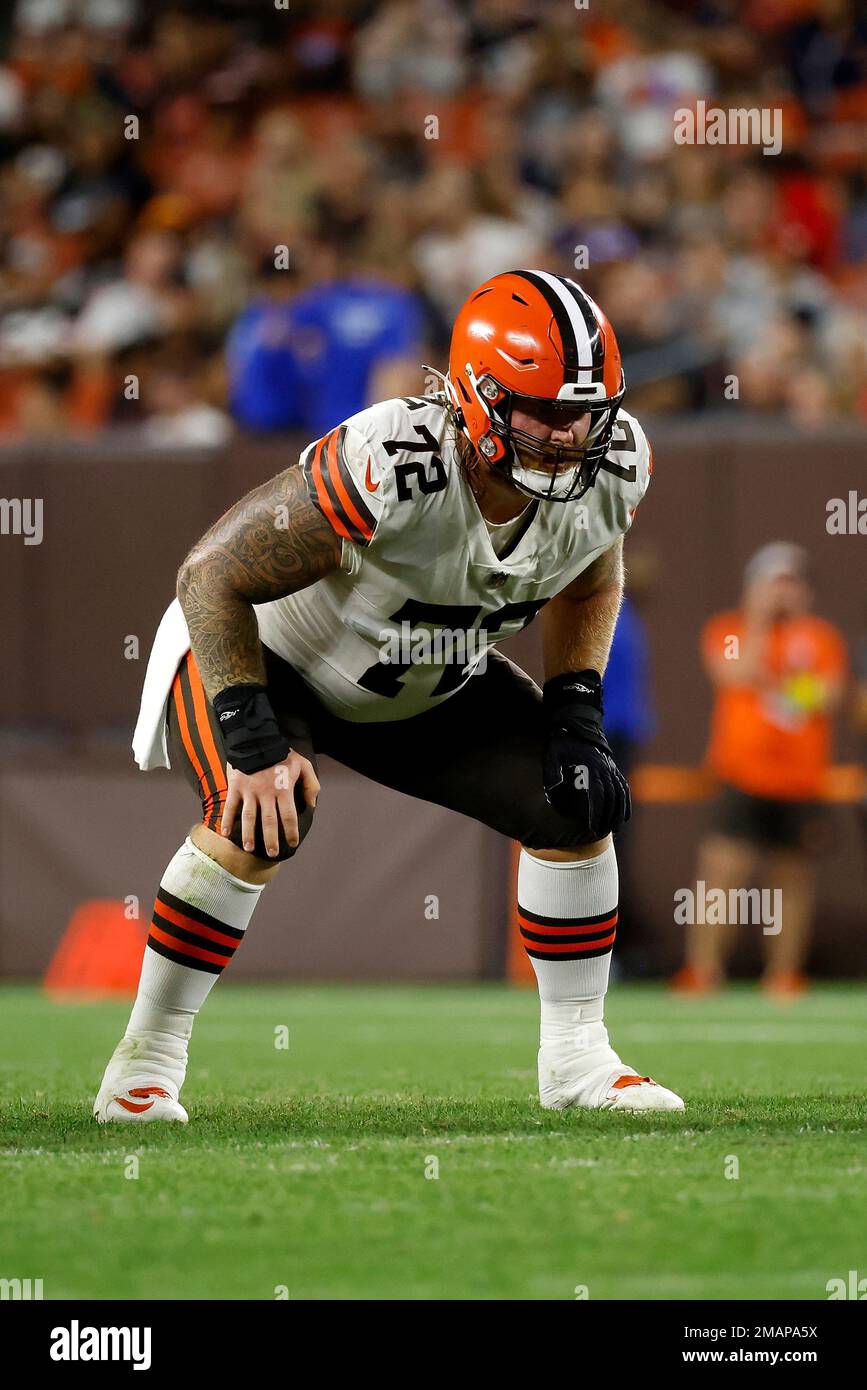 Cleveland Browns guard Hjalte Froholdt (72) lines up for a play during ...