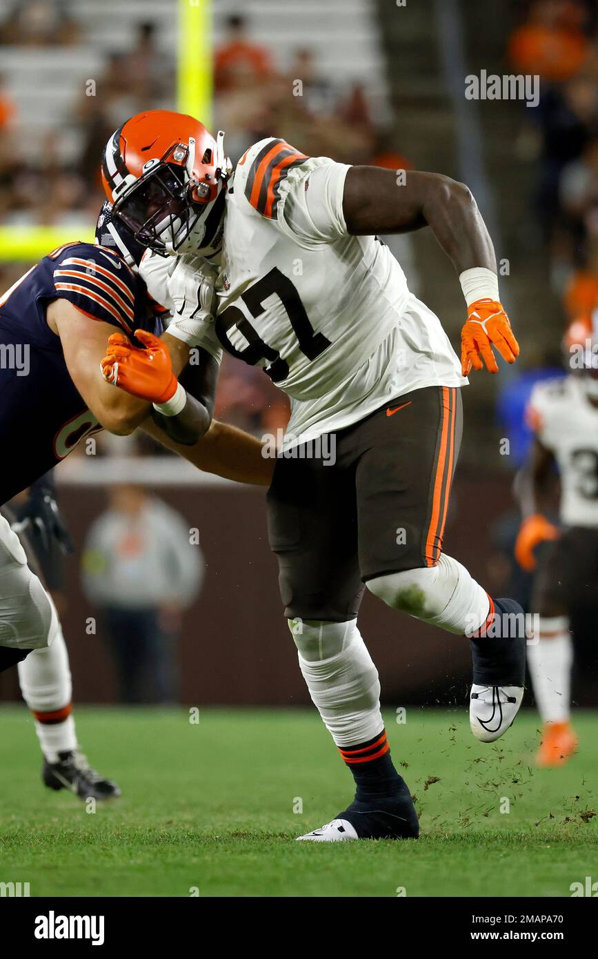 Cleveland Browns defensive tackle Perrion Winfrey (97) runs off of the ...