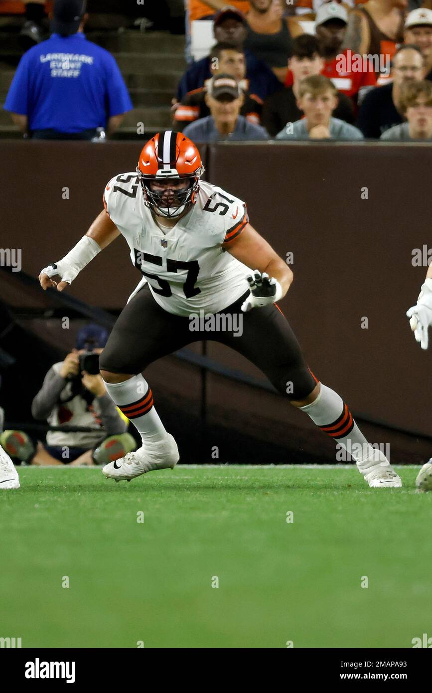 Cleveland Browns center Brock Hoffman (57) looks to make a block during ...