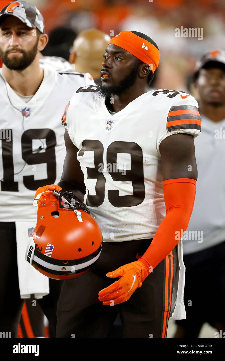 Cleveland Browns safety Richard LeCounte III (39) stands on the ...