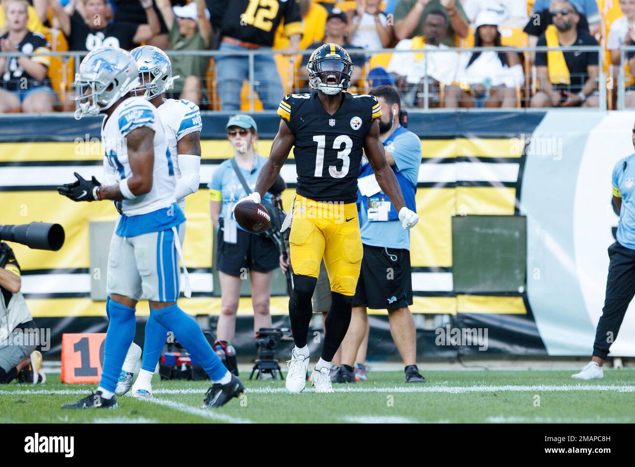Pittsburgh Steelers wide receiver Miles Boykin (13) celebrates after a ...