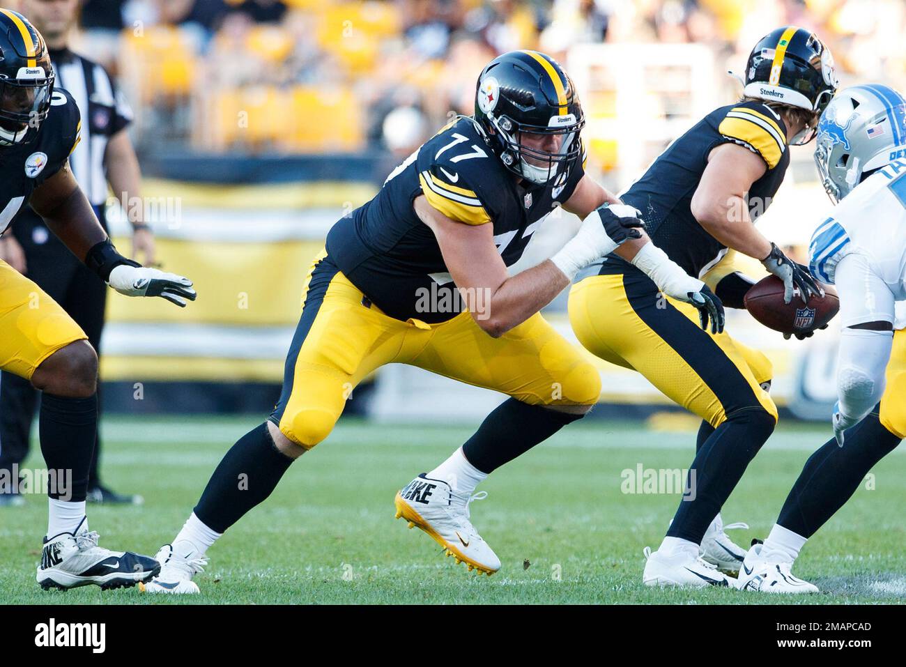 Pittsburgh Steelers offensive tackle John Leglue (77) blocks during a ...