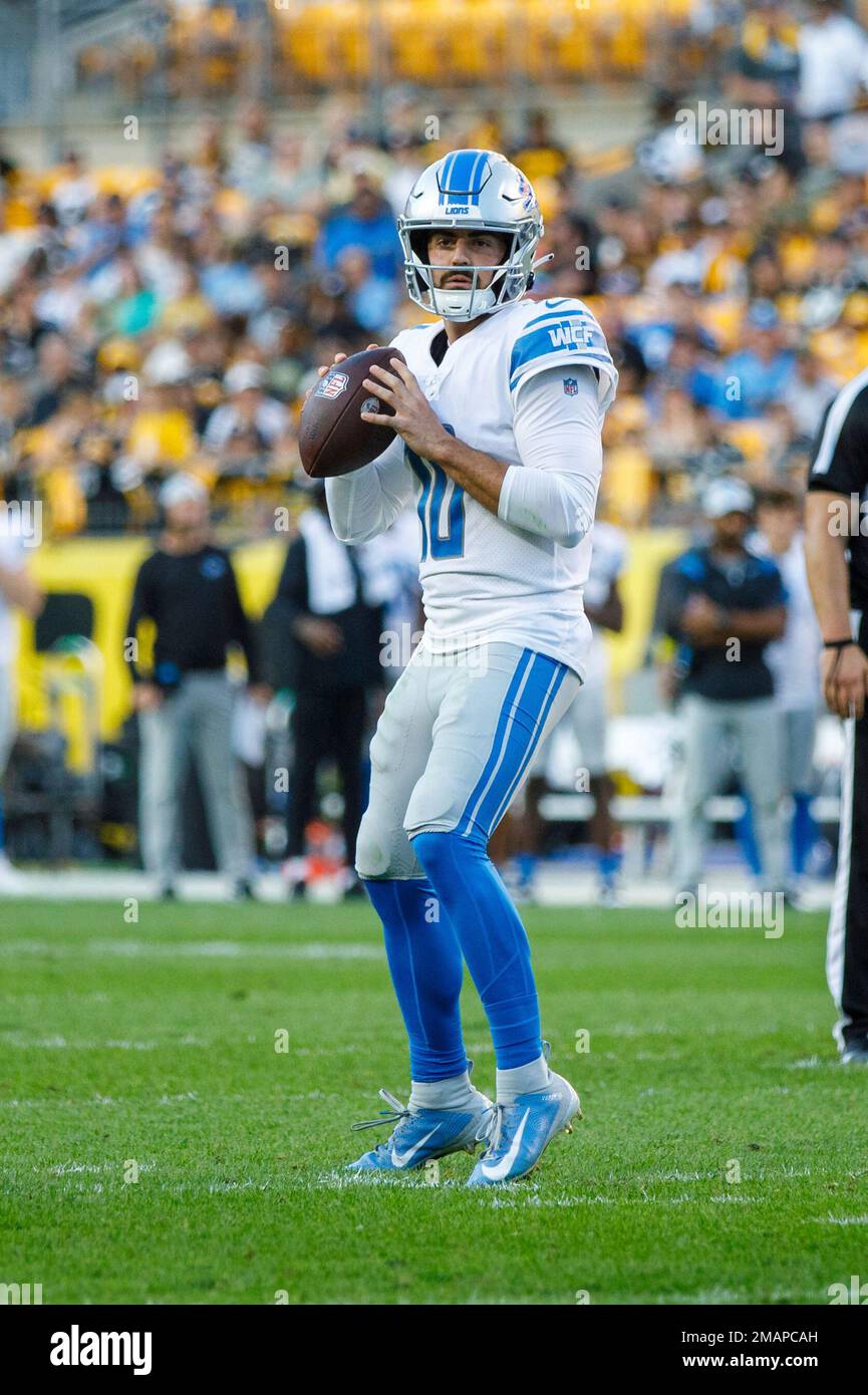 Detroit Lions quarterback David Blough (10) goes through reads during a ...