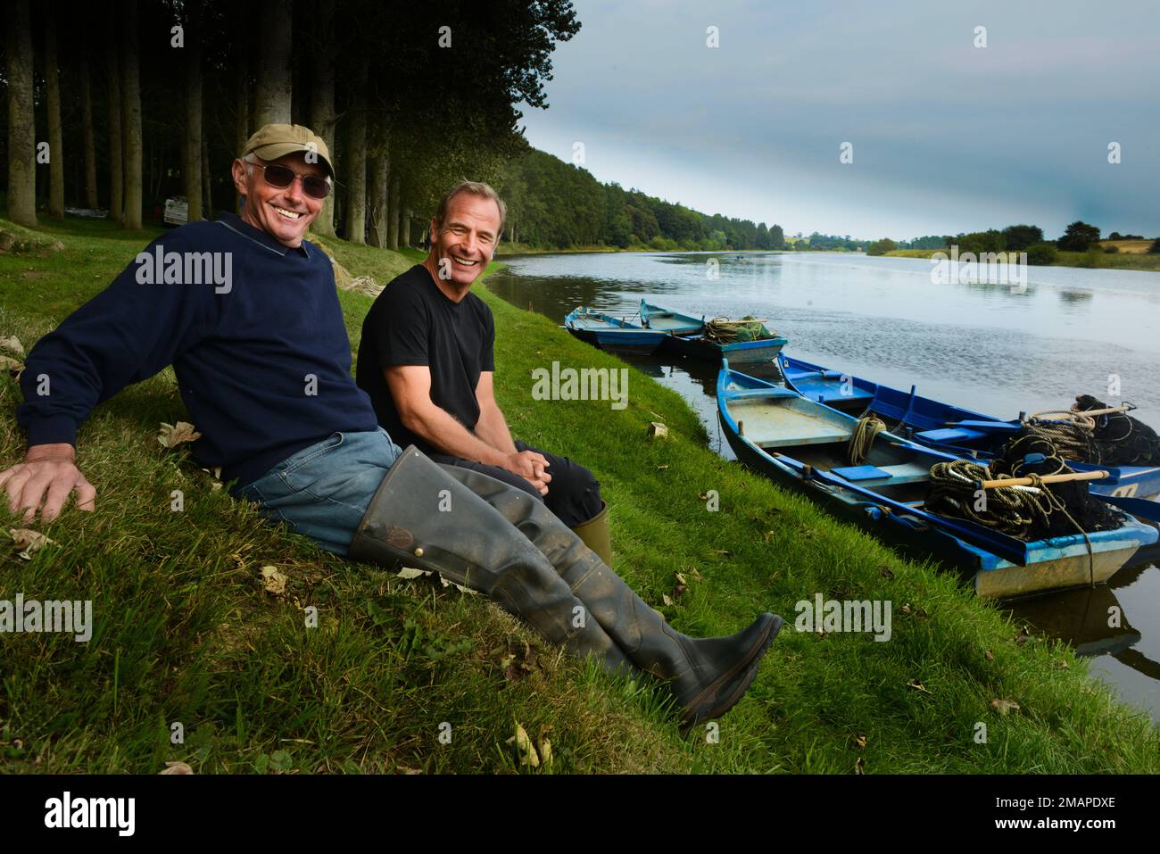 Robson Green with George Purvis while filming at the salmon fishing at ...